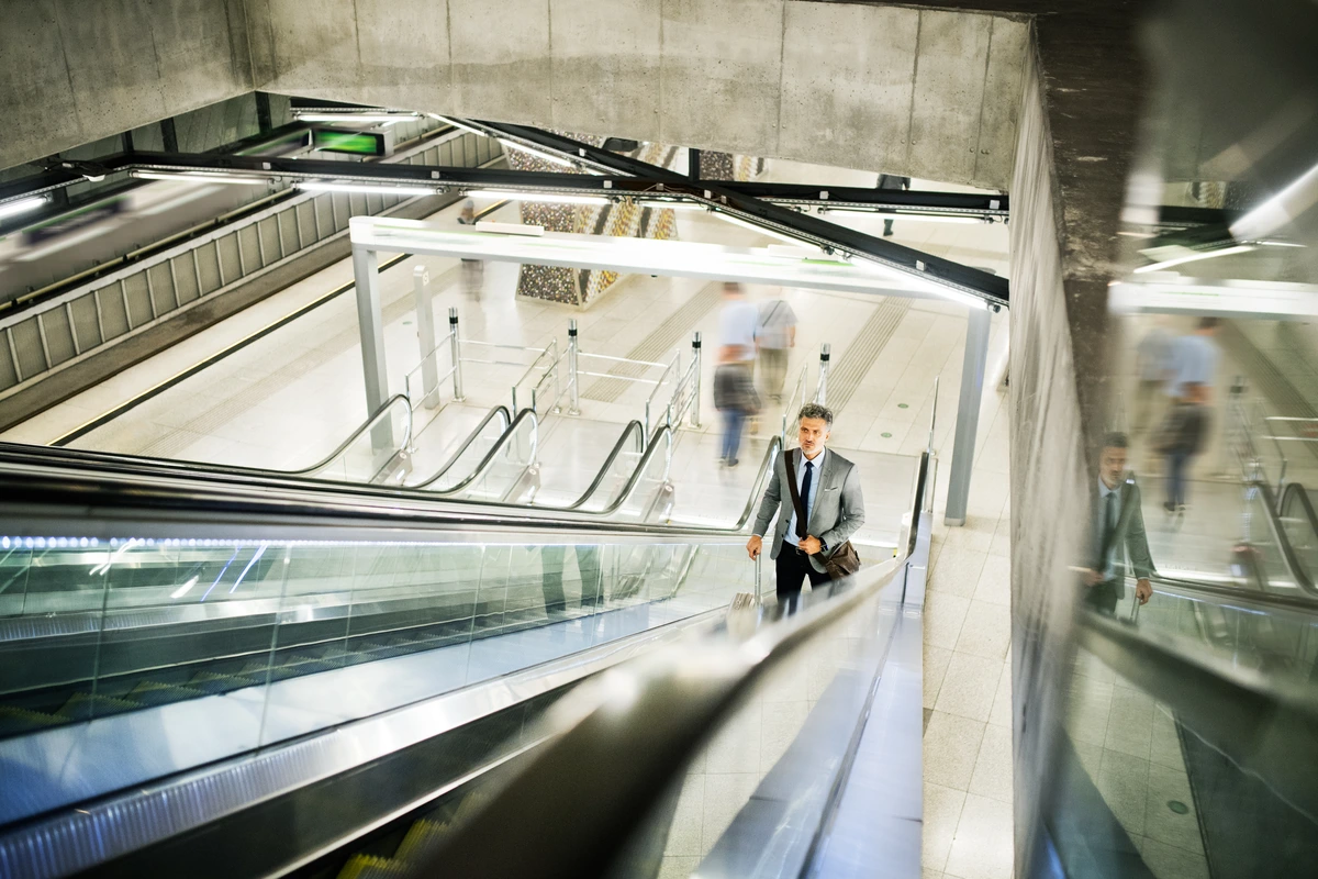 Elevator & Escalator Accidents | Cohen & Cohen Lawyers